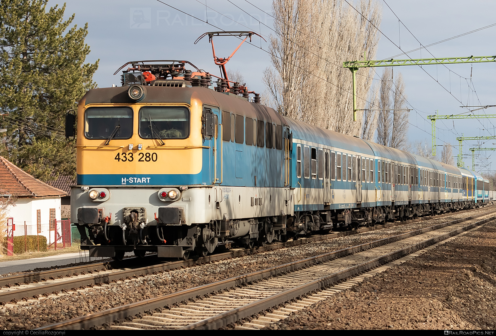 433 280 - Ganz-MÁVAG VM14-20 operated by MÁV-START ZRt.