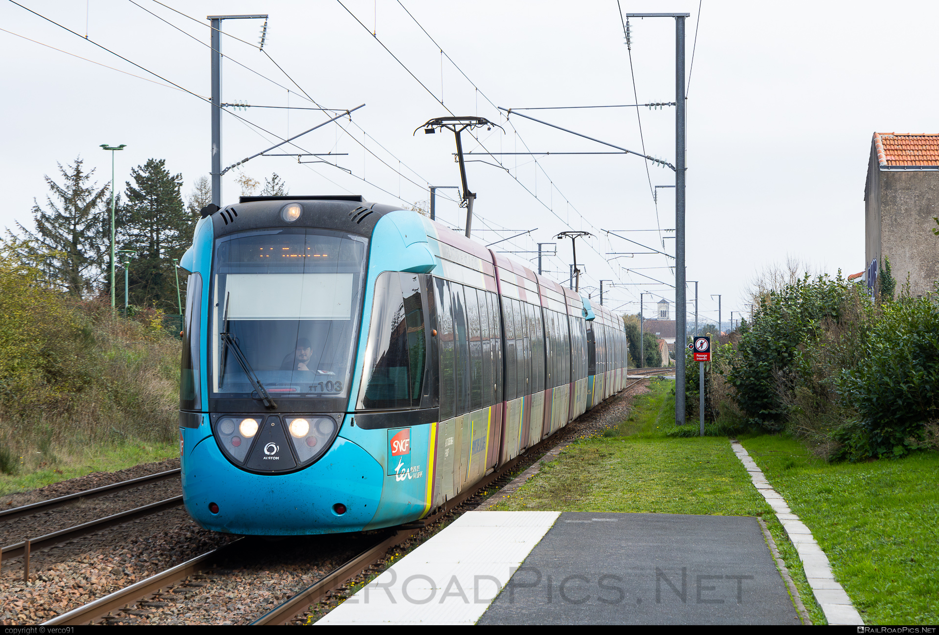 12630_Alstom-Citadis-Dualis_TT103.jpg
