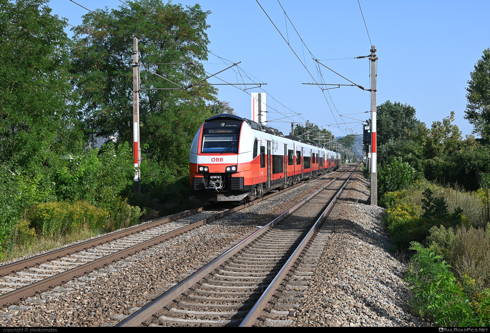 13226_Siemens-Desiro-ML_4746-566.jpg