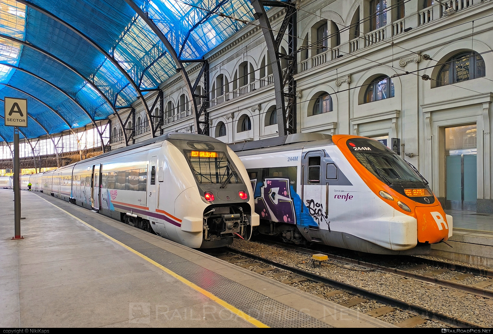 449-542-0 - Renfe Class 449 operated by Renfe - #graffiti, #renfe, # ...