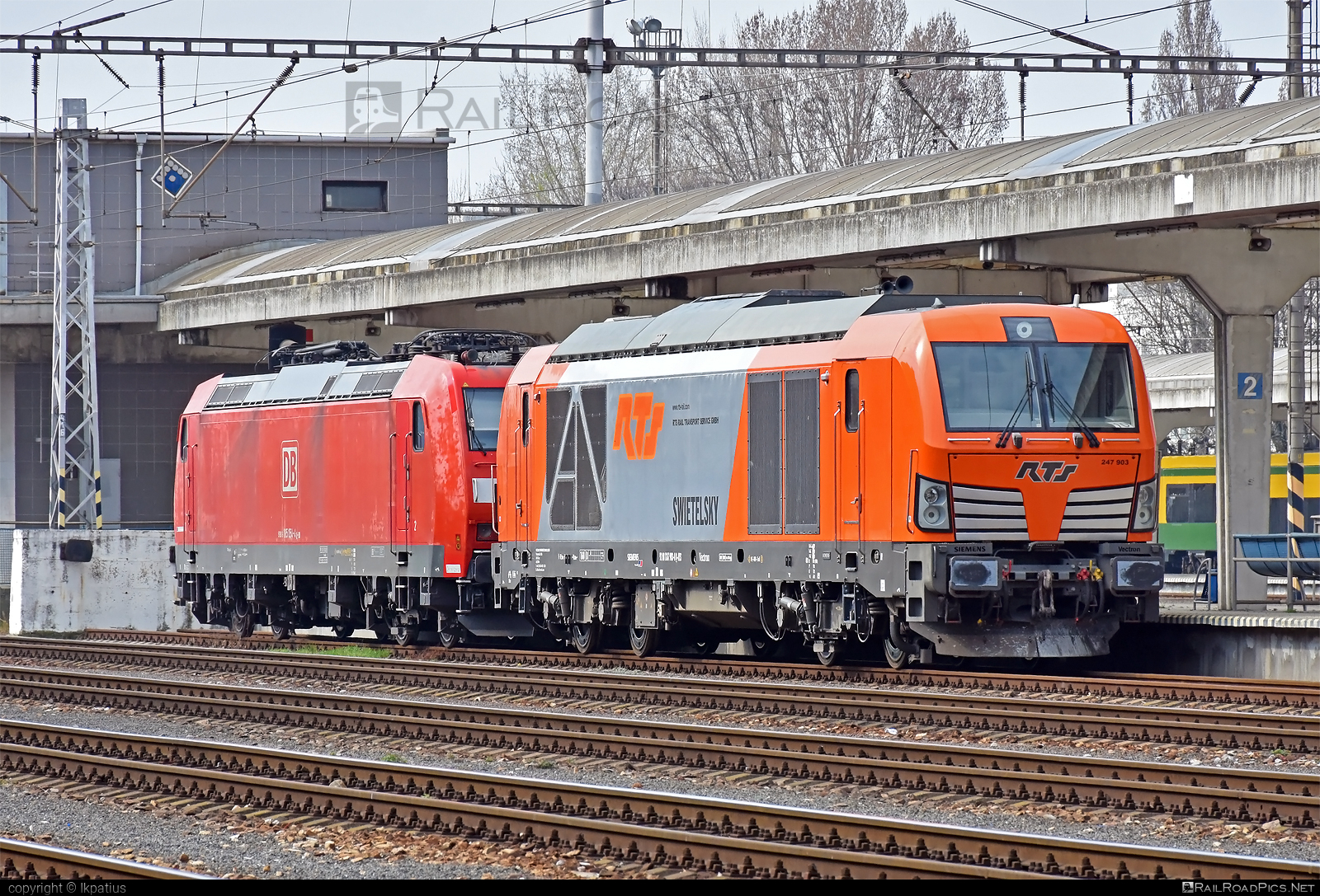 247 903 - Siemens Vectron DE operated by RTS Rail Transport Service ...