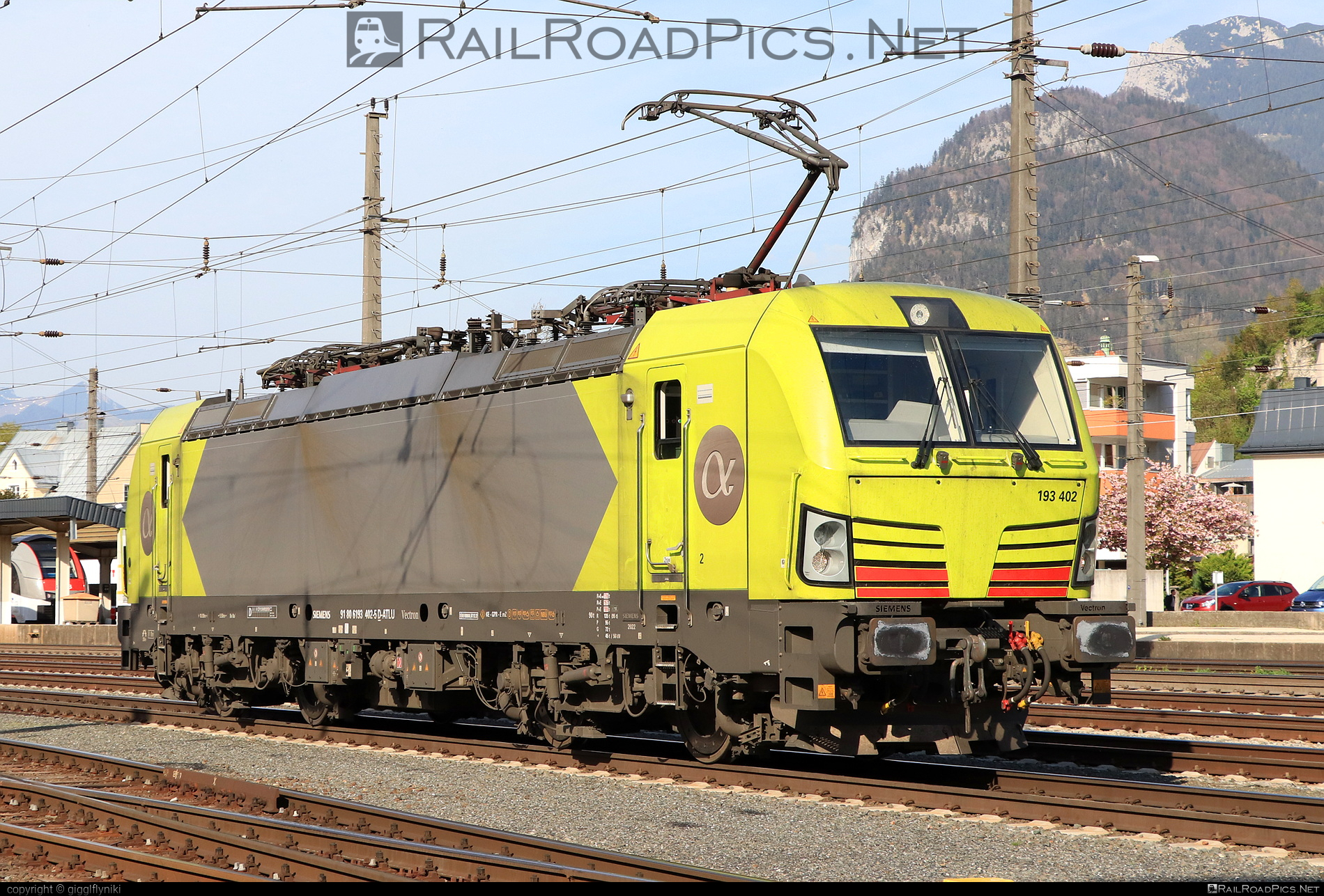193 402 - Siemens Vectron MS operated by Lokomotion Gesellschaft für ...