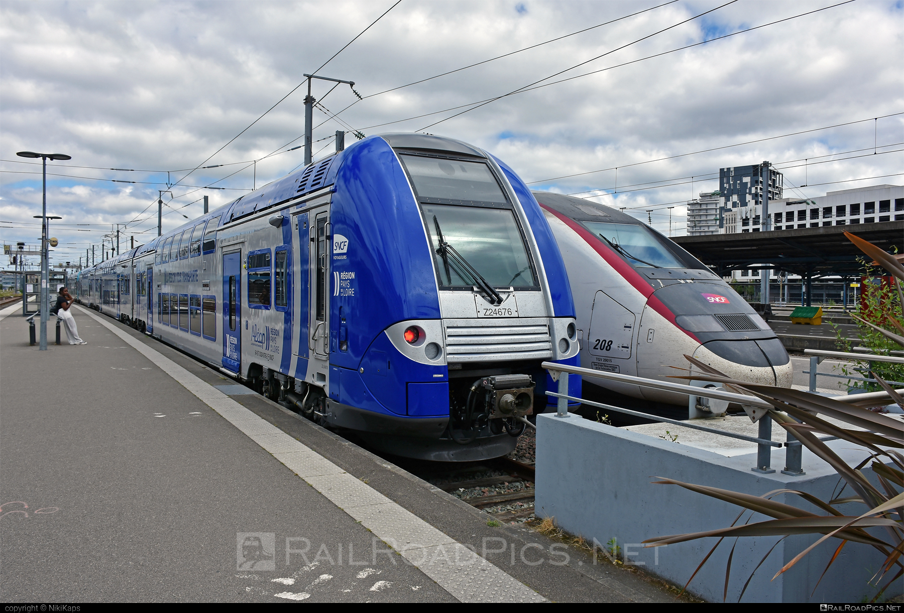 Z 24676 - SNCF Class Z 24500 operated by SNCF Voyageurs - #aleop, #sncf ...