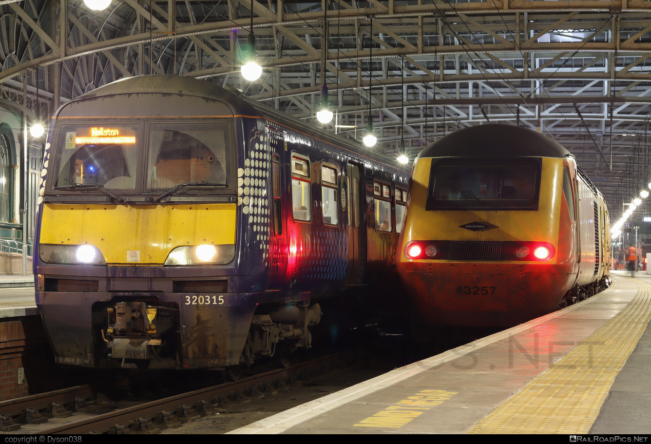 15344_BR-Class-320_320315.jpg
