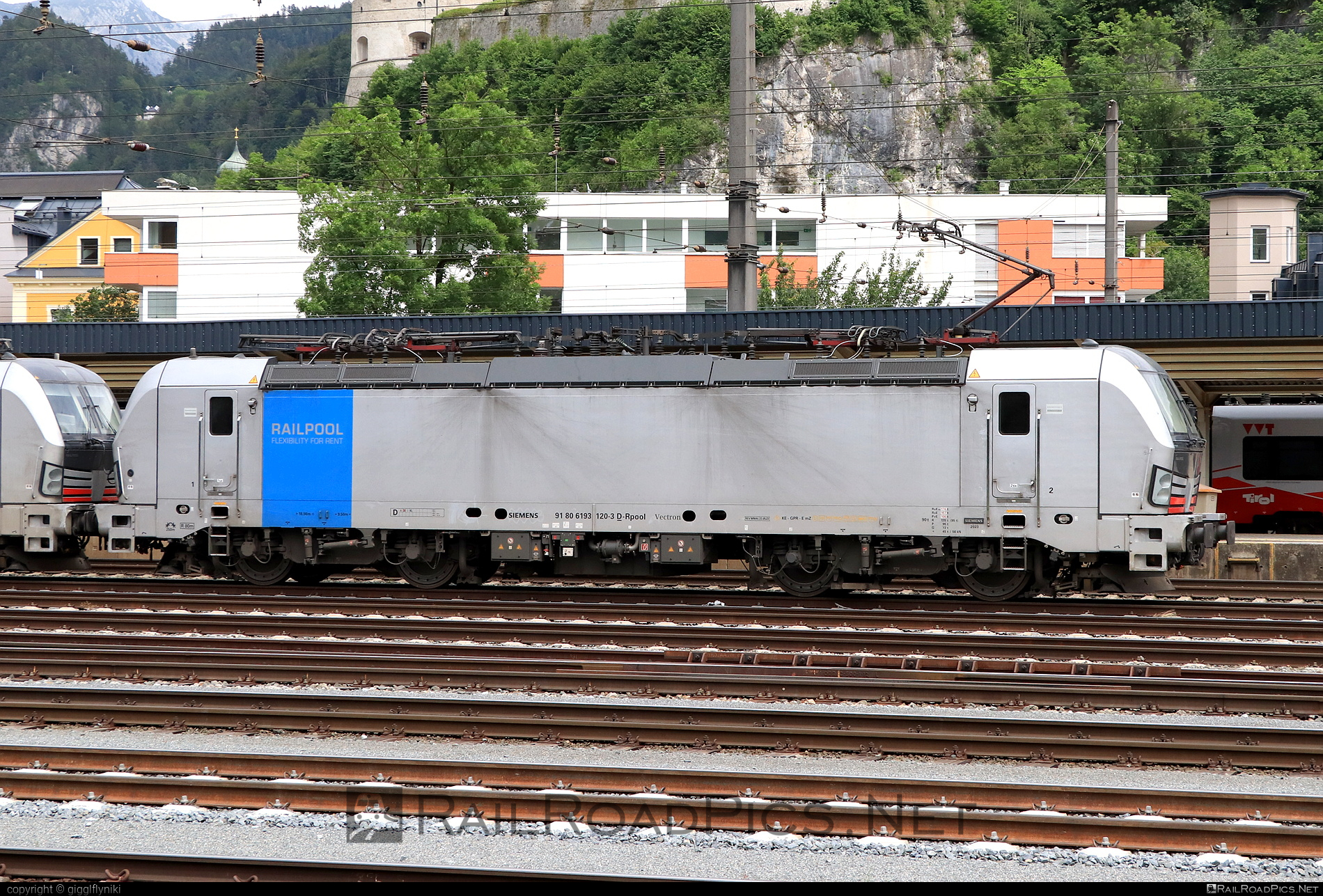 6193 120 - Siemens Vectron MS operated by Lokomotion Gesellschaft für ...