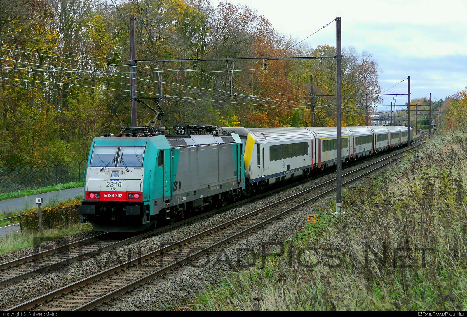 2810 - Bombardier TRAXX F140 MS operated by Nationale Maatschappij van ...