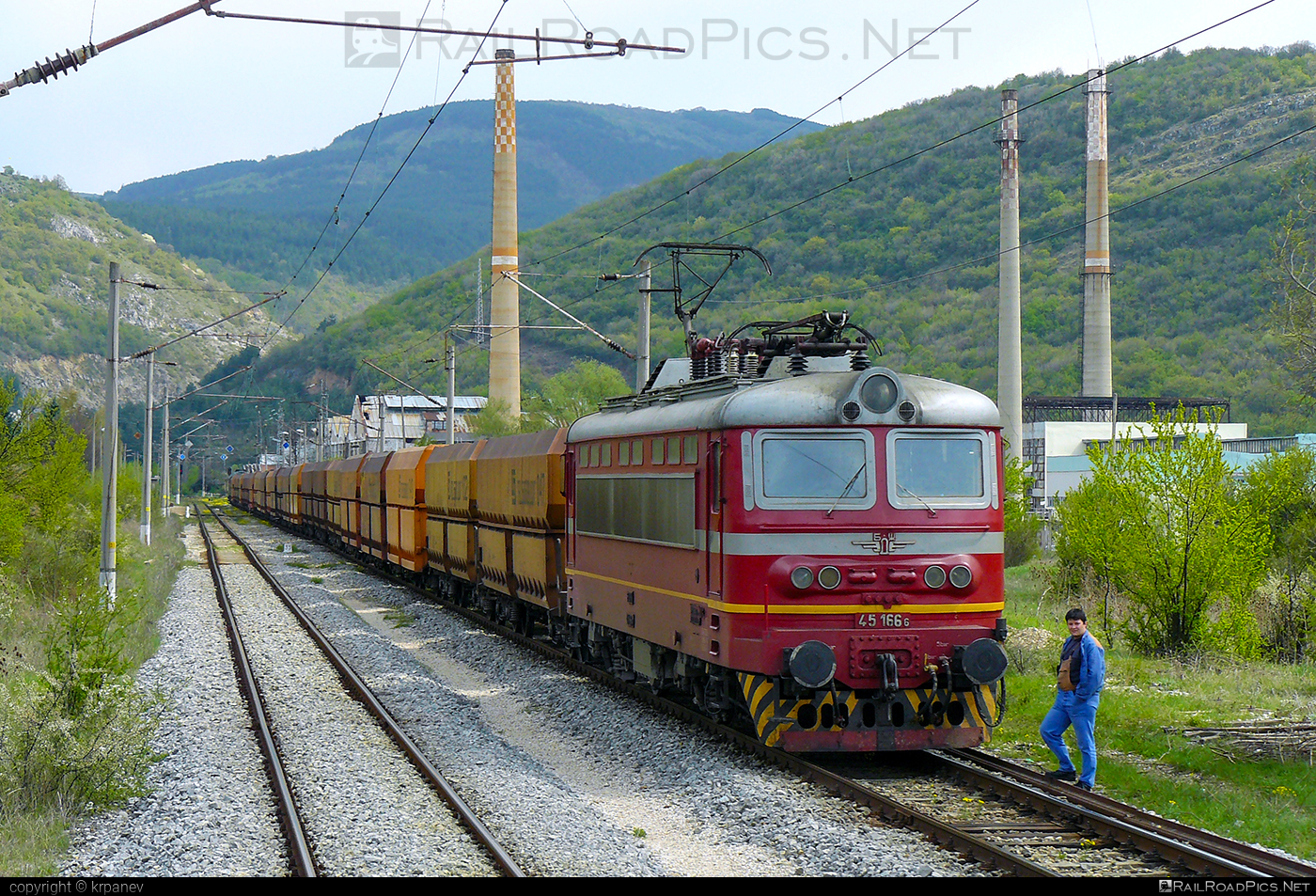 45 166.6 - Škoda 68E operated by Chemin de fer de l'Etat bulgare ...