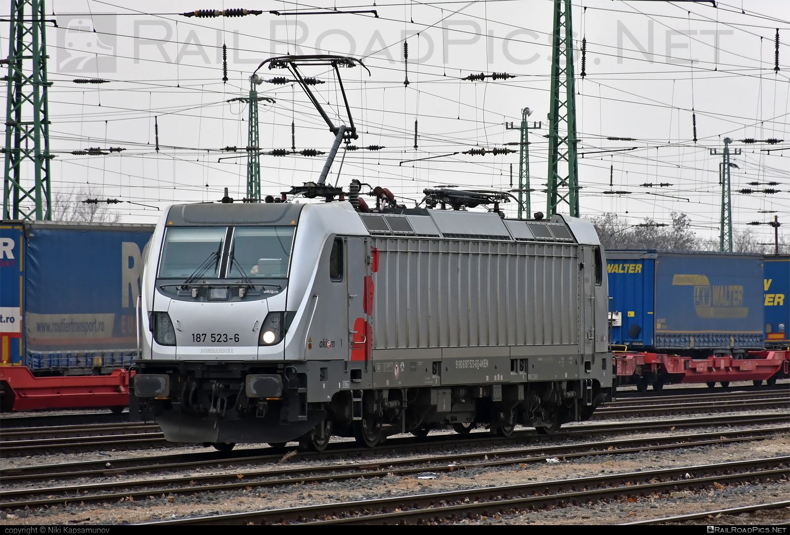 Bombardier TRAXX F140 AC3 - 187 523-6 operated by CER Cargo Holding SE ...