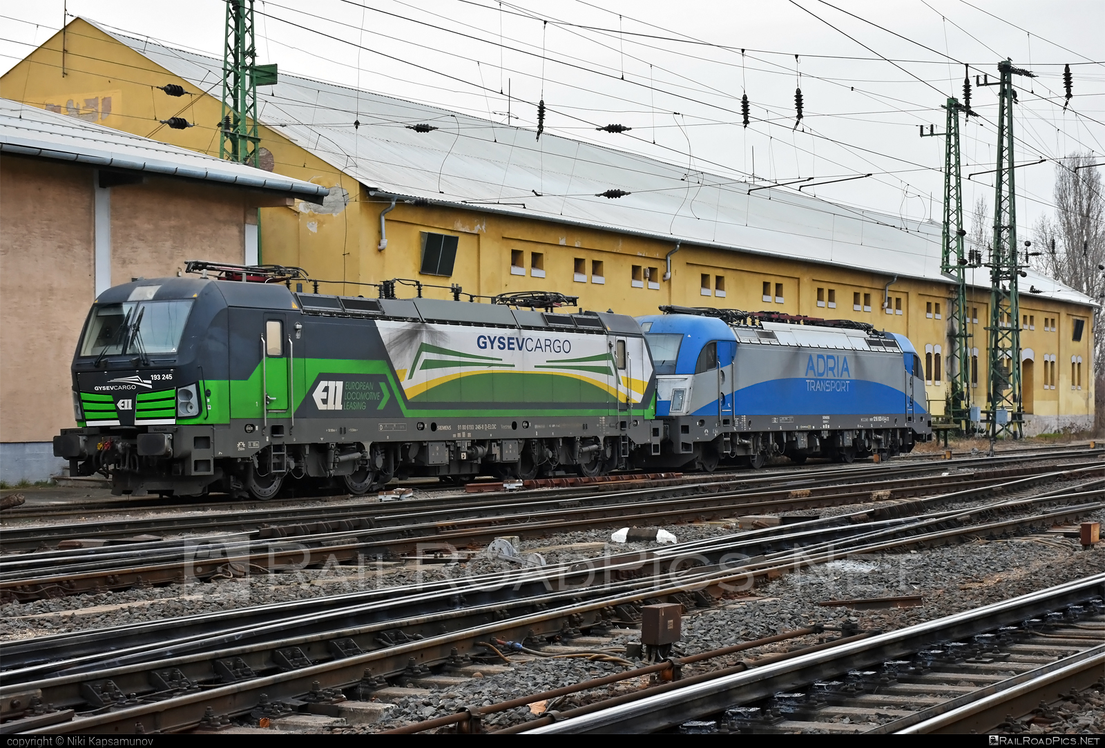 Siemens Vectron AC - 193 245 operated by GYSEV Cargo Zrt taken by ...