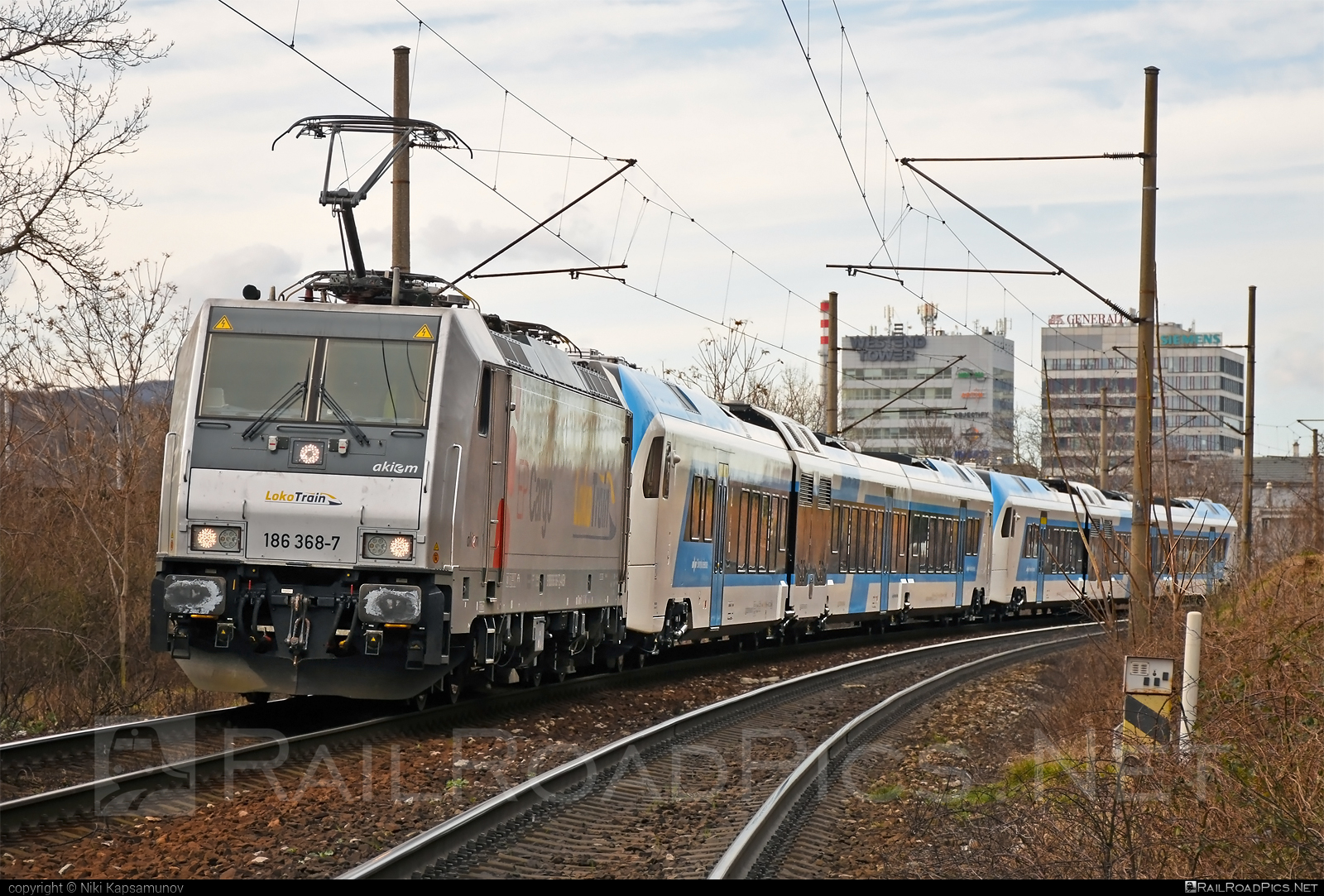 Bombardier TRAXX F140 MS2 - 186 368-7 operated by Loko Train s.r.o ...