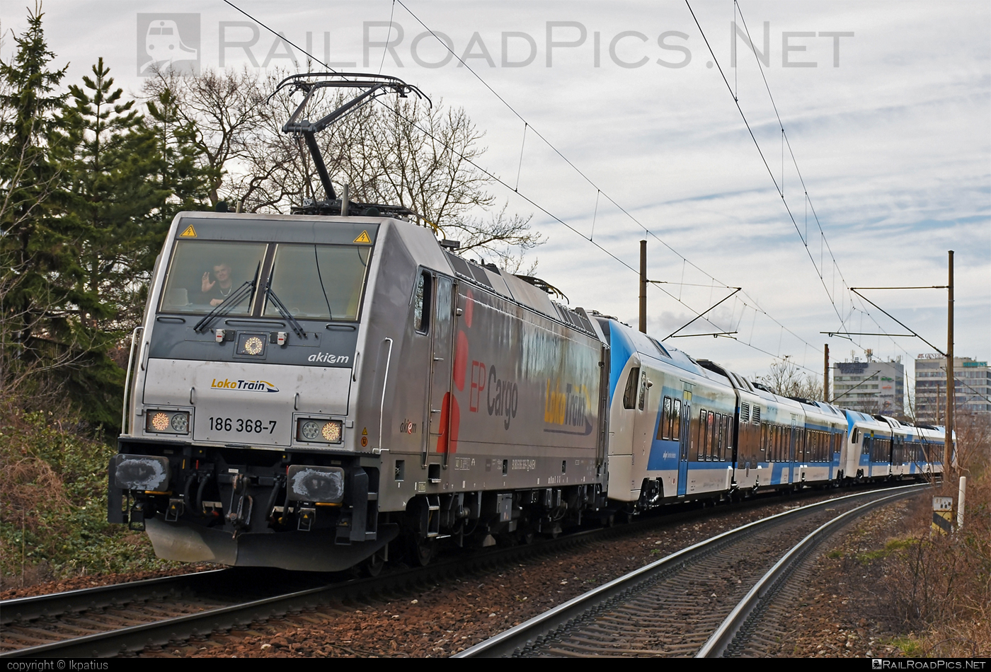 Bombardier TRAXX F140 MS2 - 186 368-7 operated by Loko Train s.r.o ...