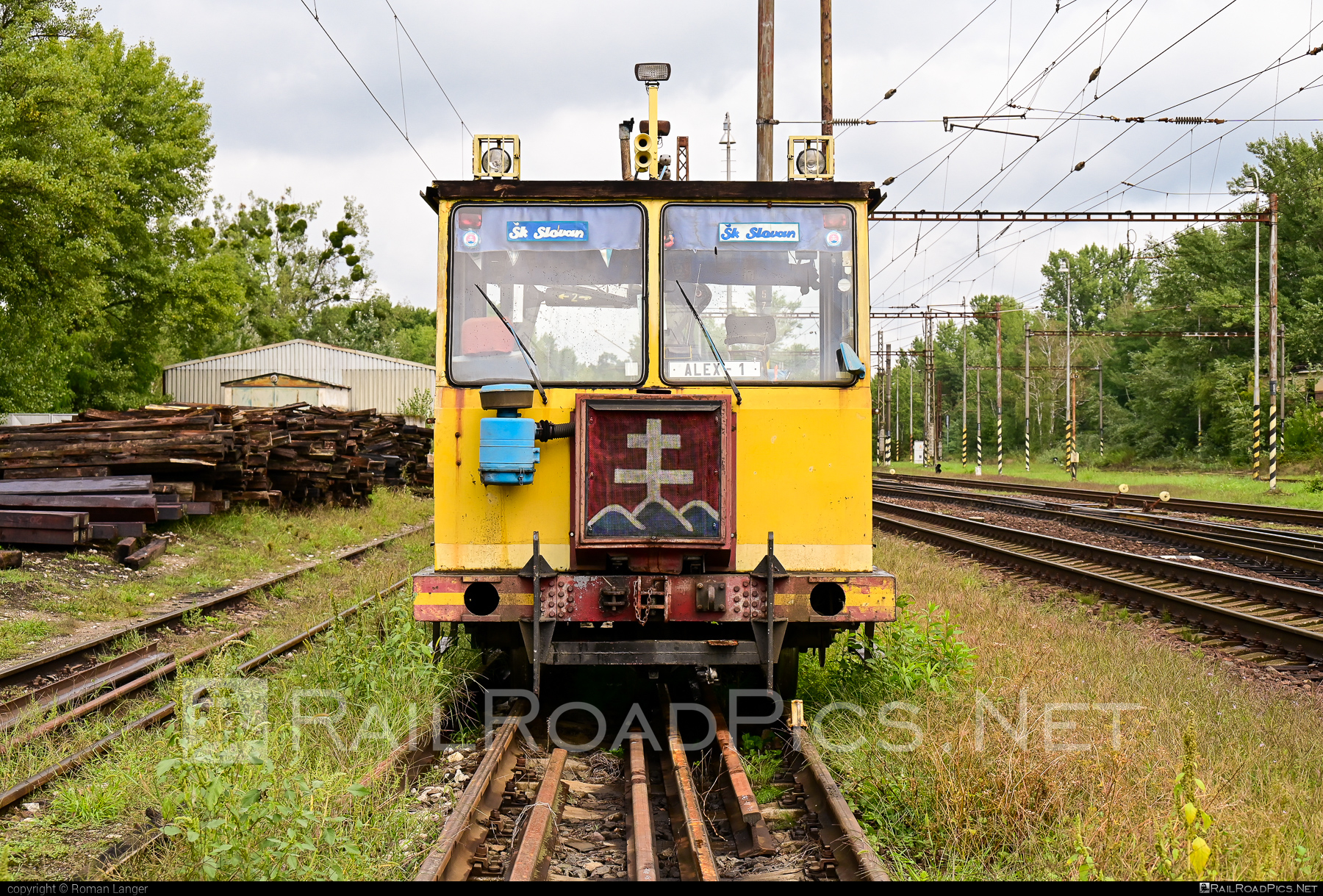 628 187-3 - MTH REMONT MUV-69 operated by Železnice Slovenskej ...