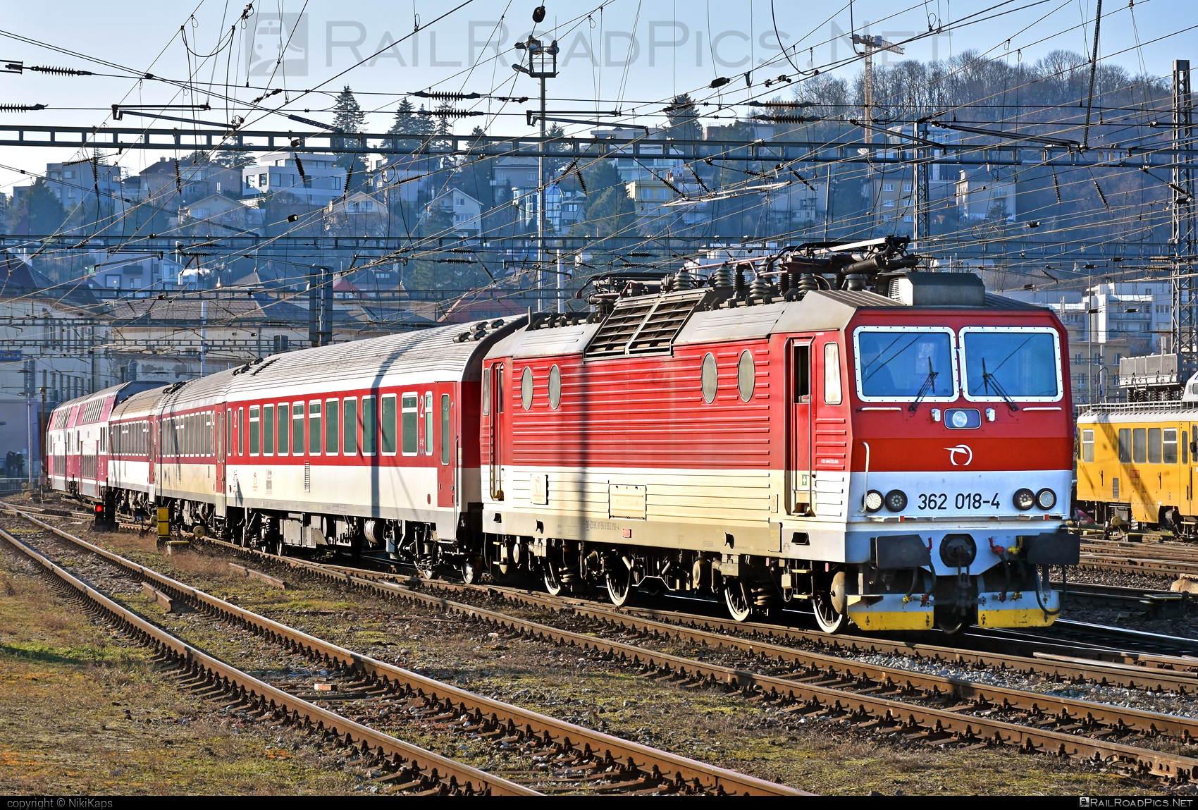 362 018-4 - Škoda 69Er operated by Železničná Spoločnost' Slovensko, a ...