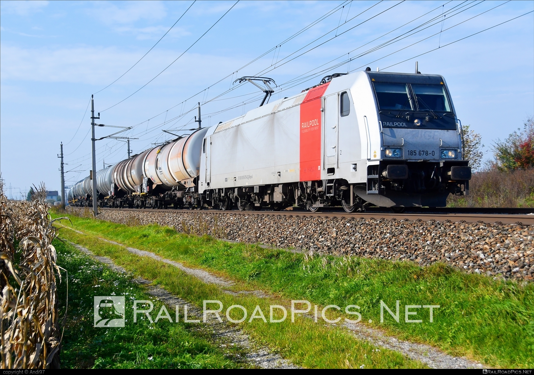 Bombardier TRAXX F140 AC2 - 185 678-0 operated by ecco-rail GmbH taken ...