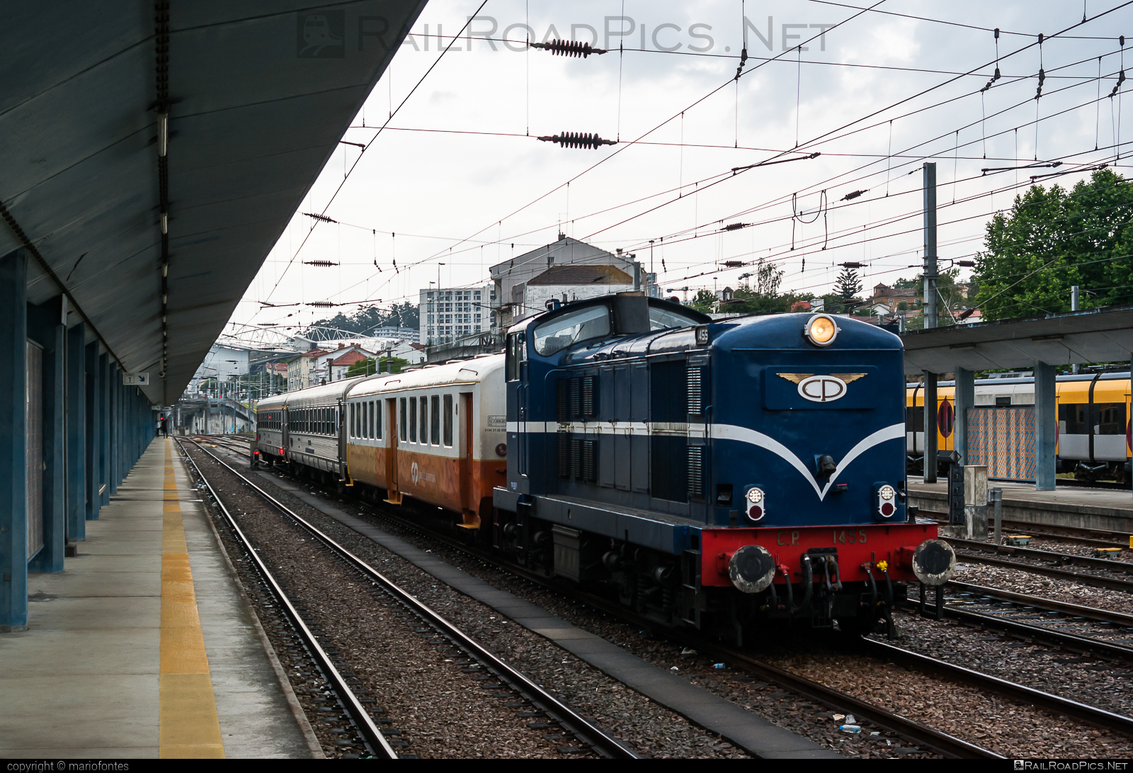 CP Class 1400 - 1455 operated by CP - Comboios de Portugal, E.P.E ...
