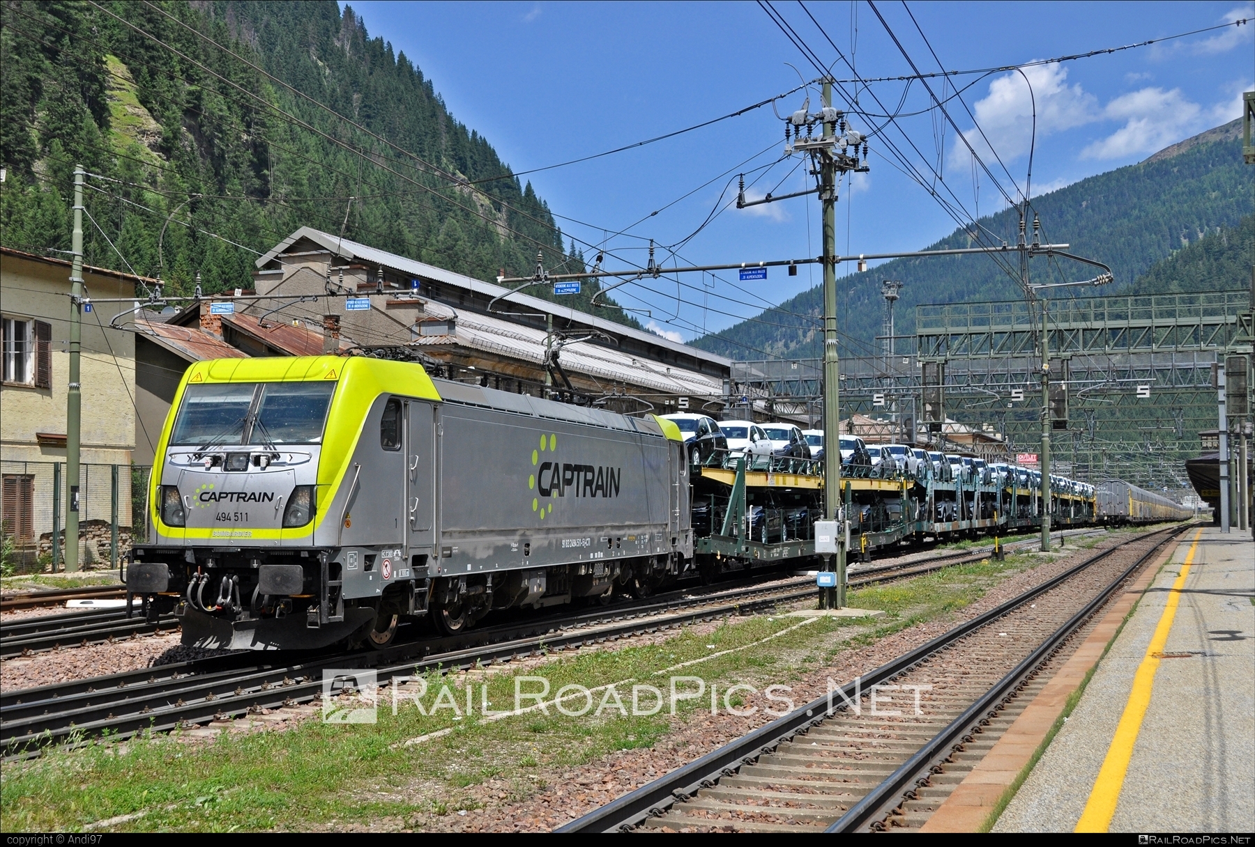 Bombardier TRAXX F140 DC3 - 494 511 operated by CAPTRAIN ITALIA taken ...