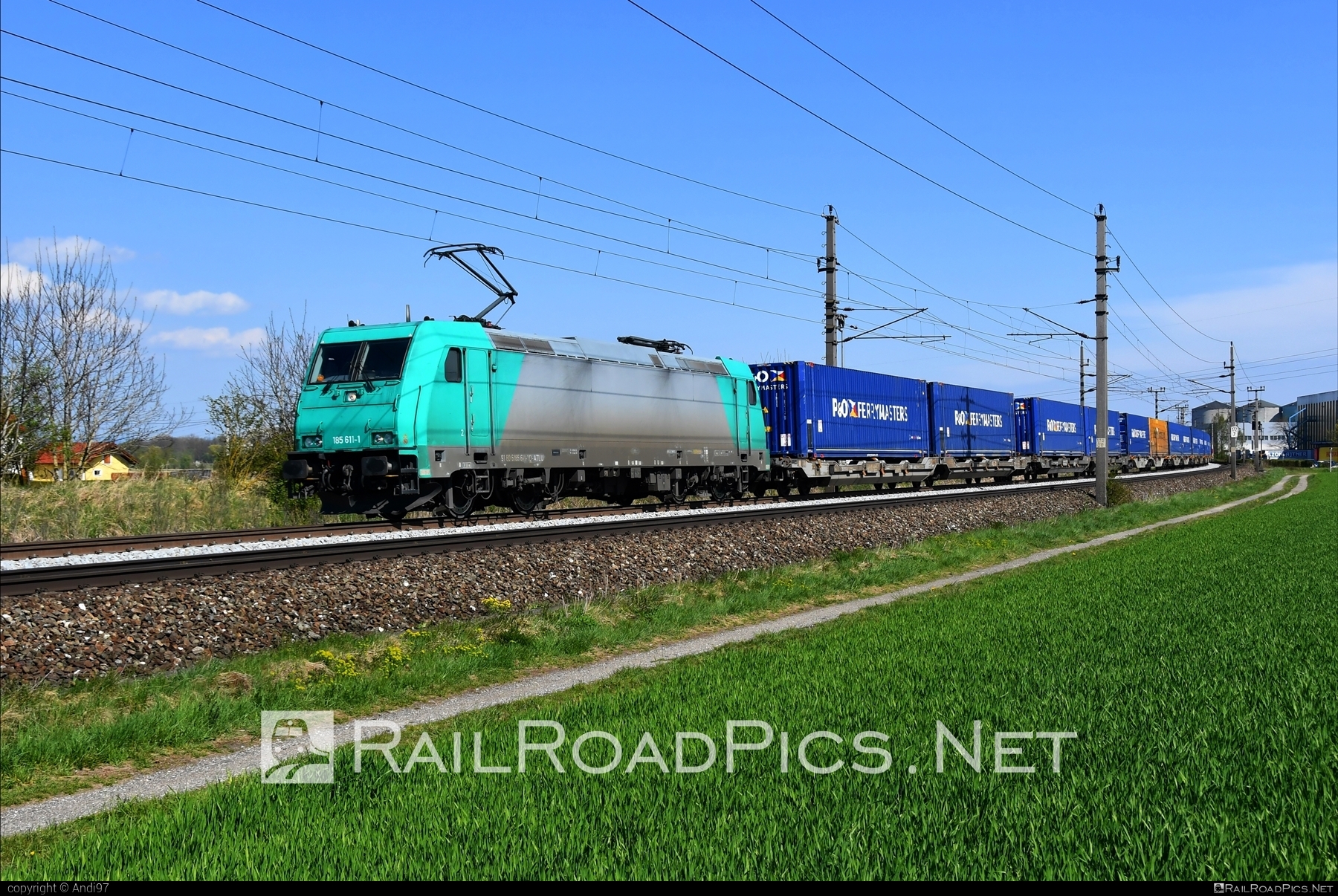 Bombardier TRAXX F140 AC2 - 185 611-1 operated by Railtraxx BVBA taken ...