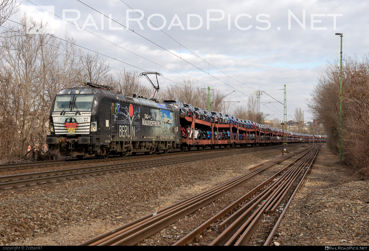 193 876-0 - Siemens Vectron AC operated by DB Cargo Hungária Kft - # ...
