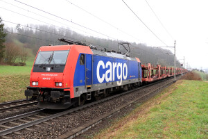 484 010 - Bombardier TRAXX F140 MS operated by Schweizerische ...
