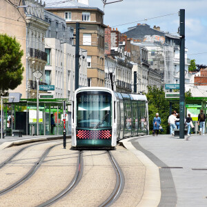 411 - Alstom Citadis 405 operated by Naolib • Nantes Métropole Mobilités