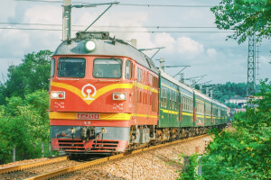 DF4 2524 - China Railways Class DF4 operated by China Railway