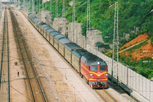 DF4 2521 - China Railways Class DF4 operated by China Railway