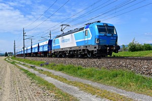 193 250 - Siemens Vectron AC operated by CargoServ GmbH