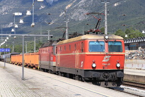 1144 040 - ÖBB Class 1144 operated by Rail Cargo Austria AG