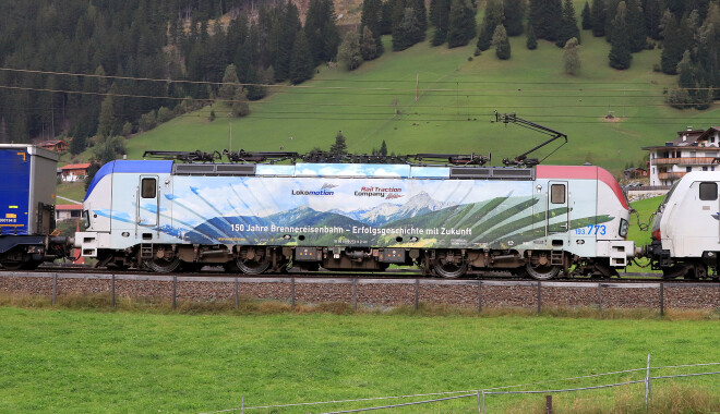 193 773 - Siemens Vectron MS operated by Lokomotion Gesellschaft für ...