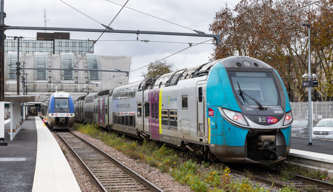 502L - Alstom/Bombardier OMNEO Regio 2N (SNCF Class Z 56500) operated ...