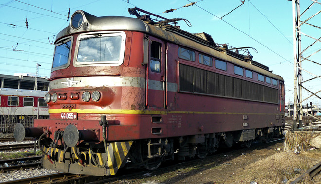 44 095.8 - Škoda 68E operated by Chemin de fer de l'Etat bulgare ...