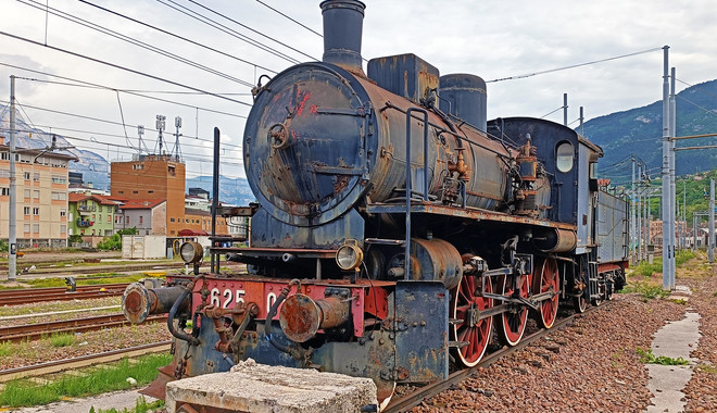 625.011 - FS Class 625 operated by Ferrovie dello Stato Italiane